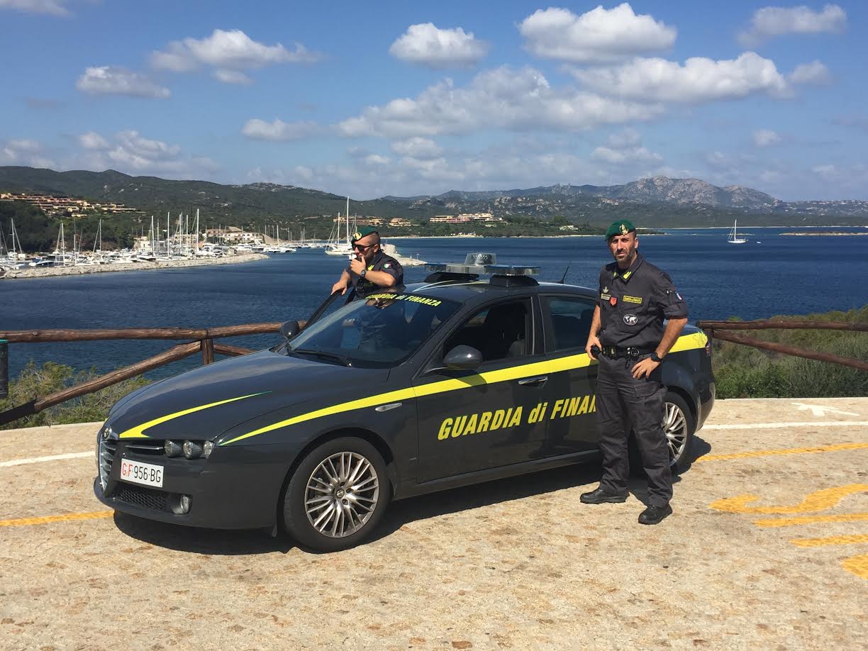 Costa Smeralda, maxi blitz della Finanza Olbiese: sanzioni per 100mila euro Costa Smeralda, maxi blitz della Finanza Olbiese: sanzioni per 100mila euro