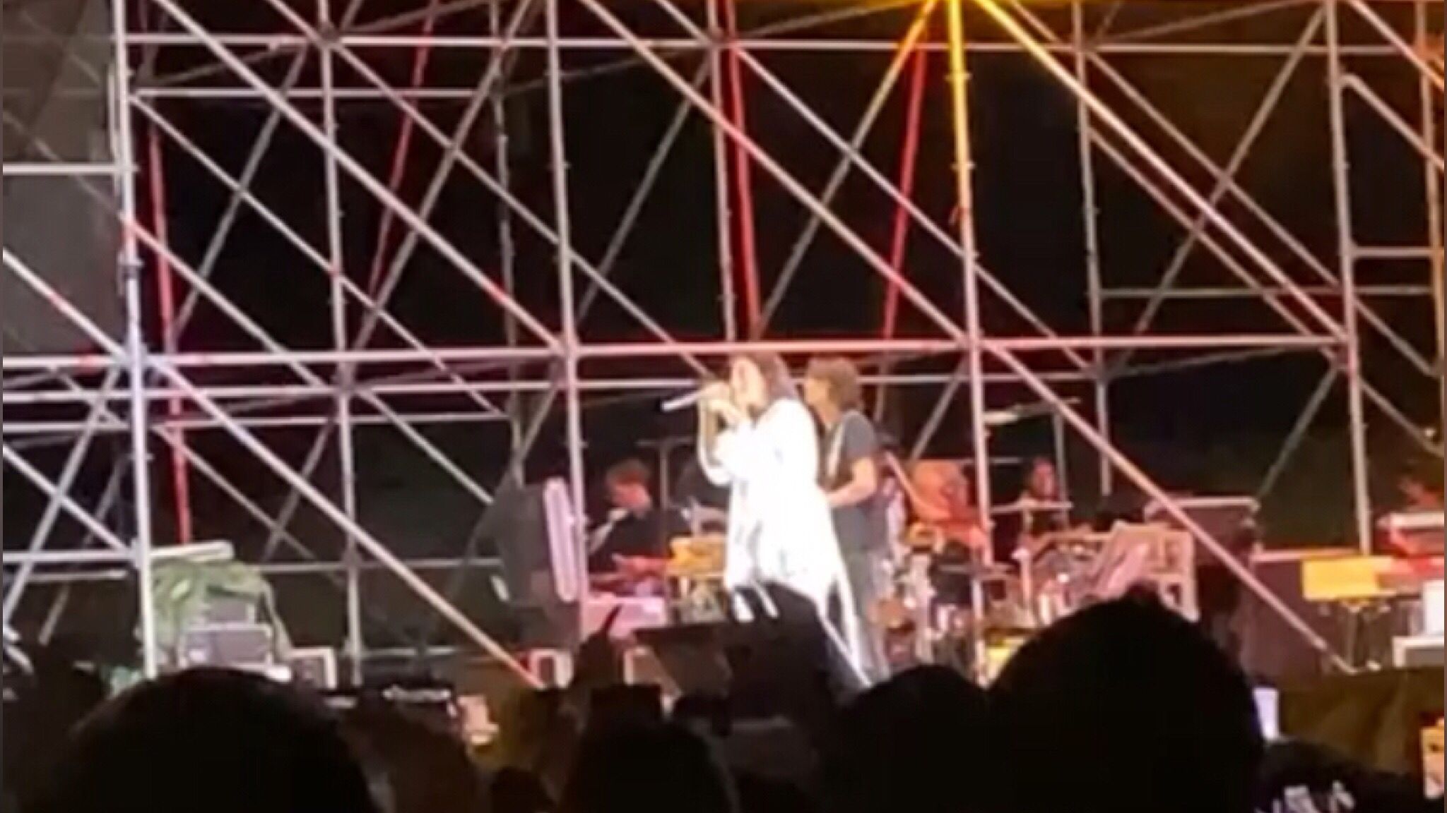 Olbia, un successo dopo l'altro: Elisa conquista l'Olbia Arena
