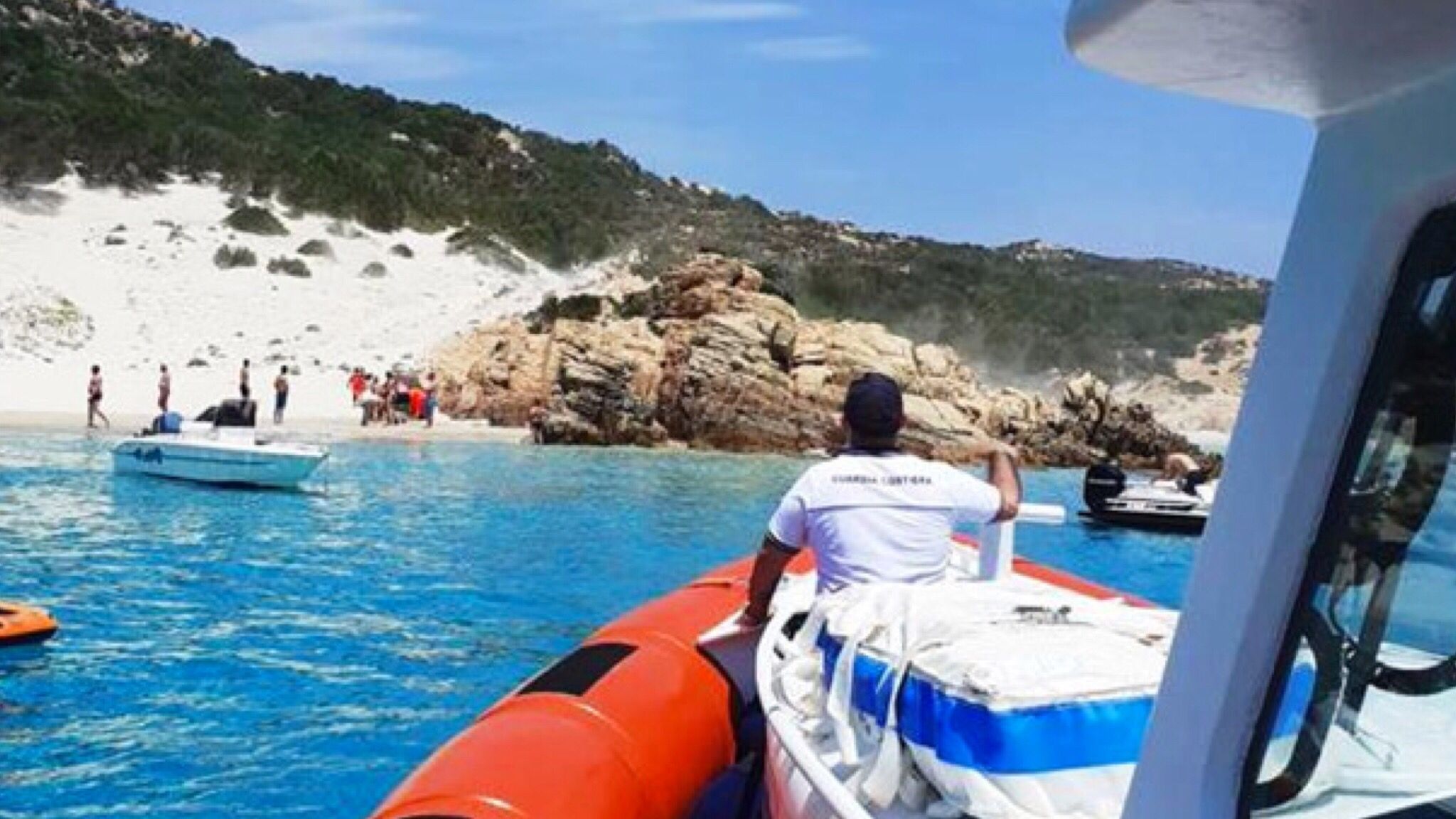 La Maddalena, bimbo di 18 mesi soccorso a Budelli